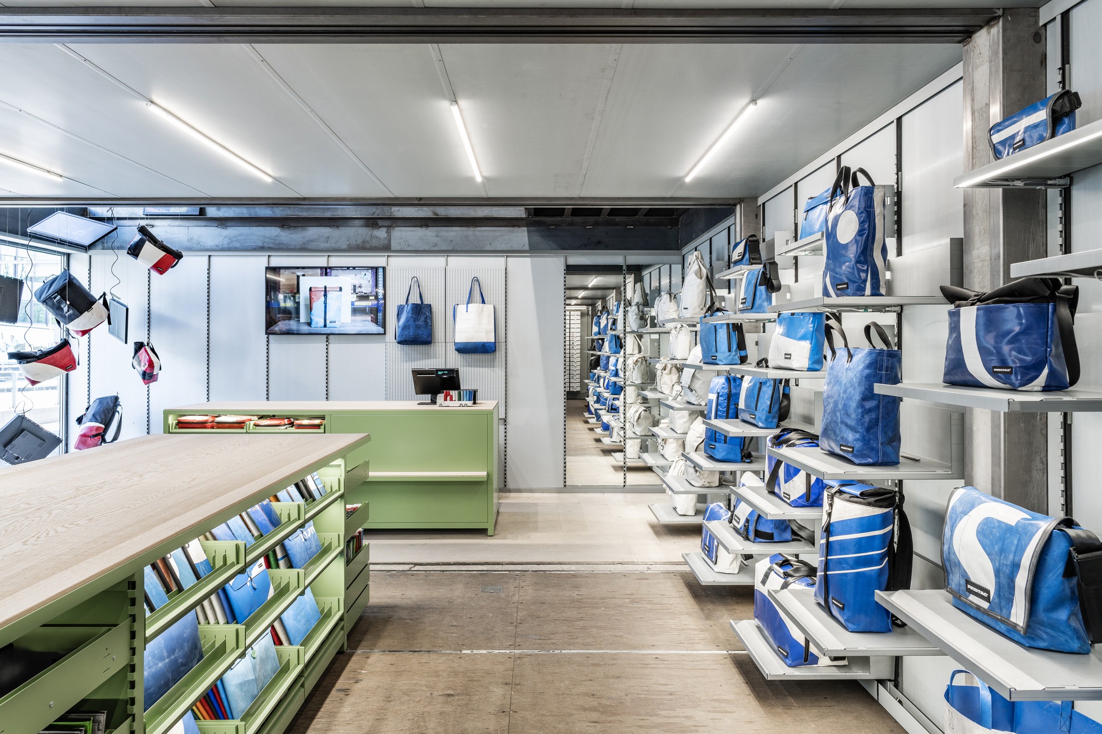 Freitag Flagship Store - Caduff & Stocker – Lichtplanung GmbH