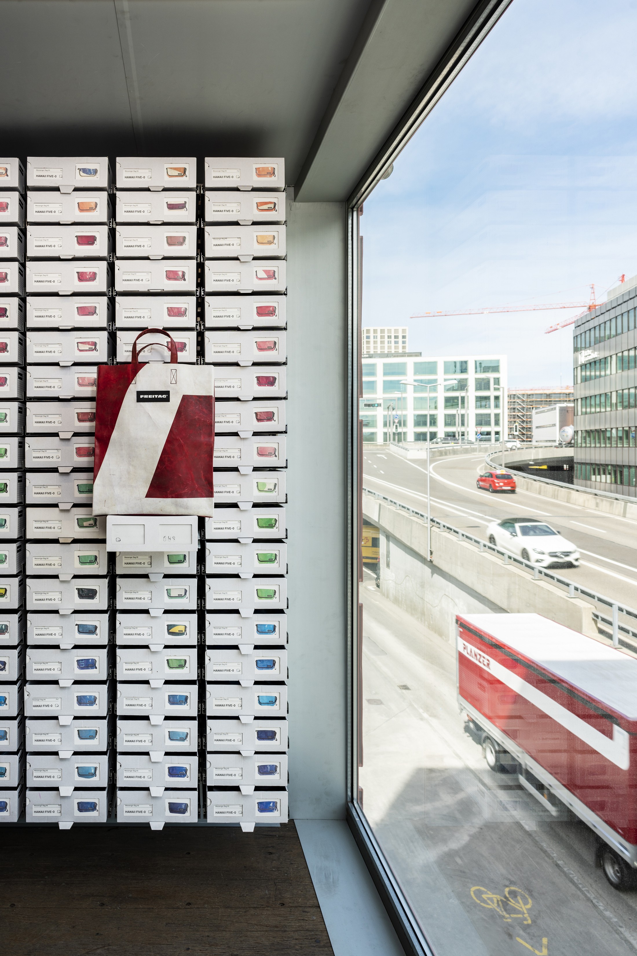 Freitag Flagship Store - Caduff & Stocker – Lichtplanung GmbH