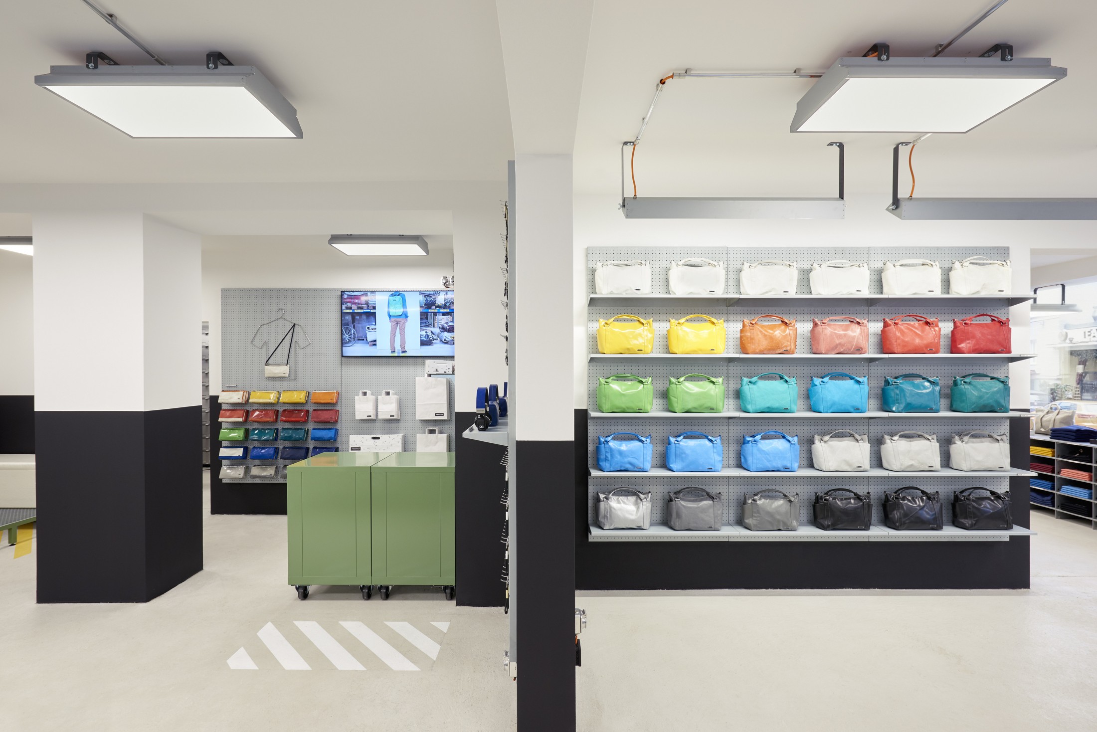 Freitag Store München - Caduff & Stocker – Lichtplanung GmbH